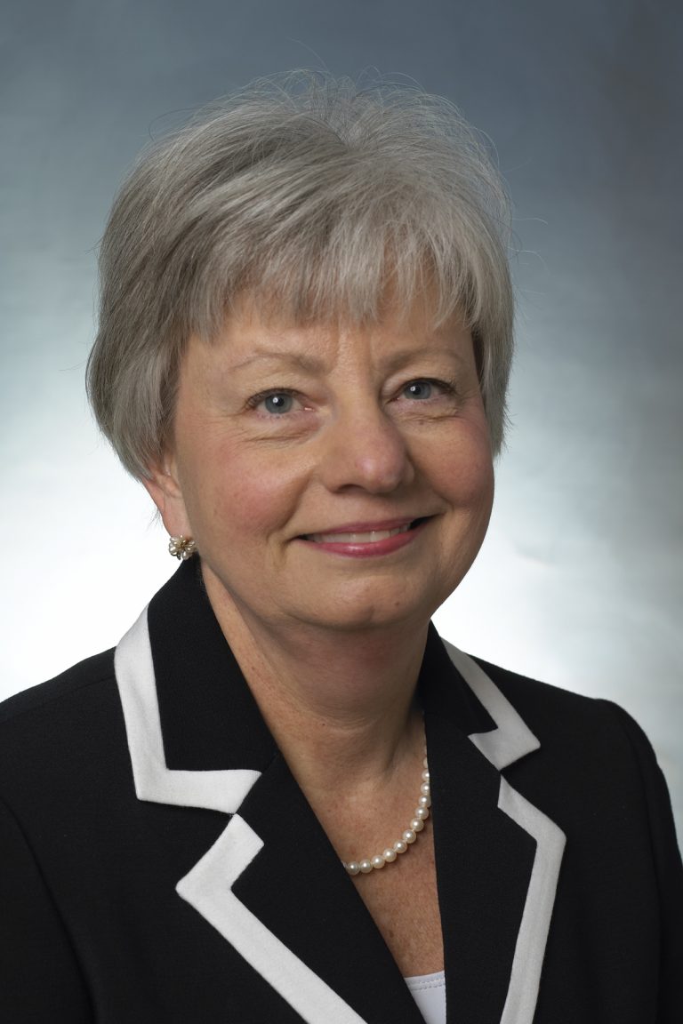 Cindy Lunsford Named One of Maryland’s Top 100 Women - SBJ