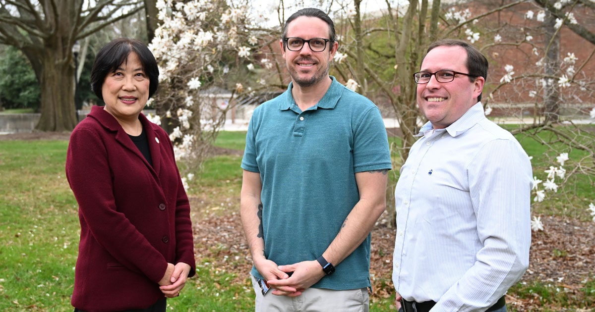 Three from SU Earn 2024 USM Board of Regents' Faculty Awards for Excellence - SBJ